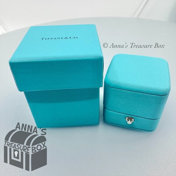 Tiffany & Co. | Jewelry | Tiffany Co Blue Leather Storage Presentation ...